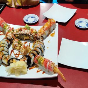 MOMIJI SUSHI AND STEAK BISTRO - Updated May 2025 - 44 Photos & 32 ...