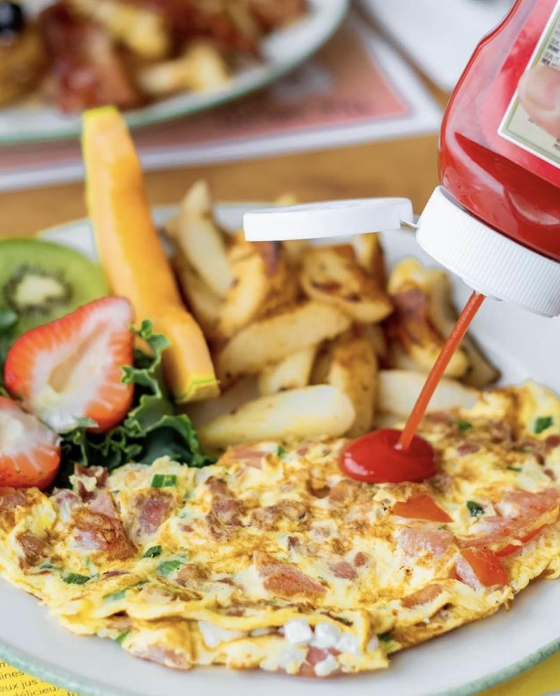 CORA - Updated December 2025 - 210 Photos & 52 Reviews - 4600 130 ...