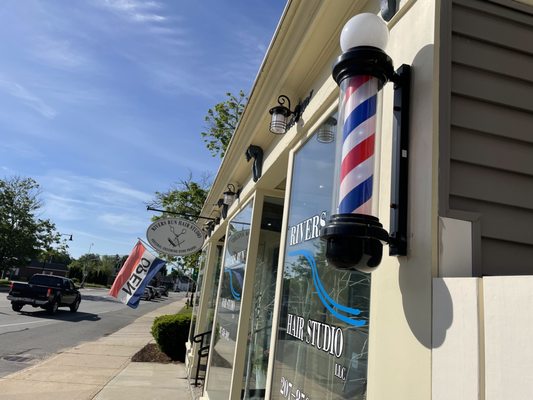 RIVERS RUN HAIR STUDIO - Updated December 2025 - 23 Photos - 463 Main ...