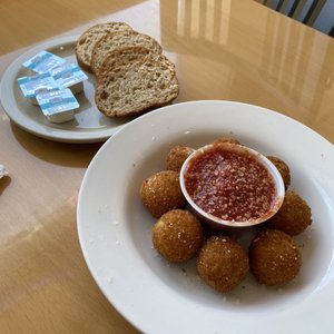 SUGO’S SPAGHETTERIA - Updated December 2024 - 93 Photos & 186 Reviews ...