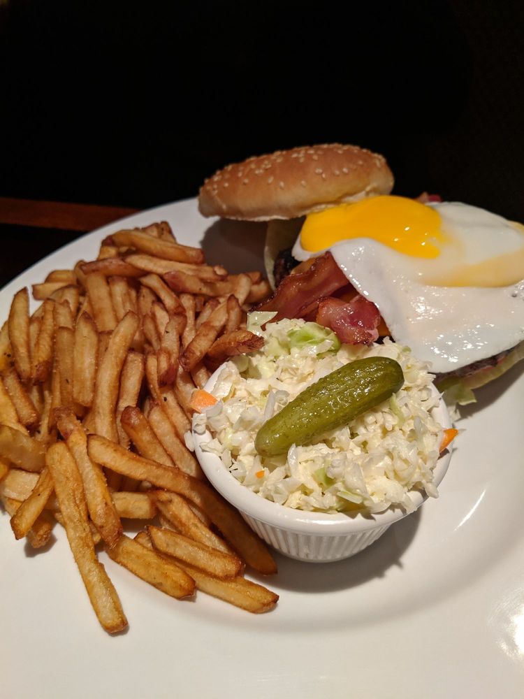 NICKELS - 10 Photos - 1600 Boulevard le Corbusier, Laval, Quebec ...