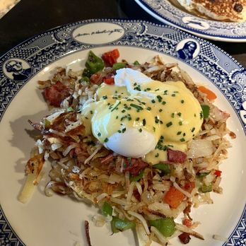 FOUNDING FARMERS RESTON STATION - Updated May 2025 - 1399 Photos & 1402 ...