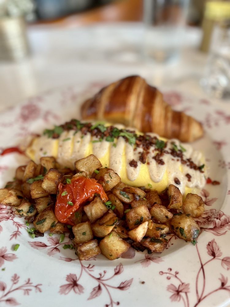 LITTLE HEN - 2217 Photos & 873 Reviews - 3451 NE 1st Ave, Miami ...