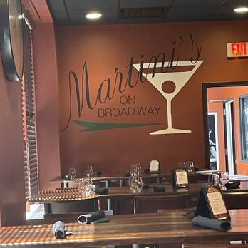 MARTINI’S ON BROADWAY - Updated December 2025 - 72 Photos & 78 Reviews ...