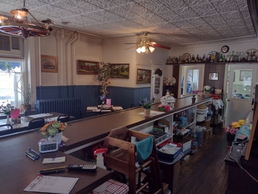 DEITSCH ECK - Updated August 2024 - 74 Photos & 63 Reviews - 87 Penn St ...