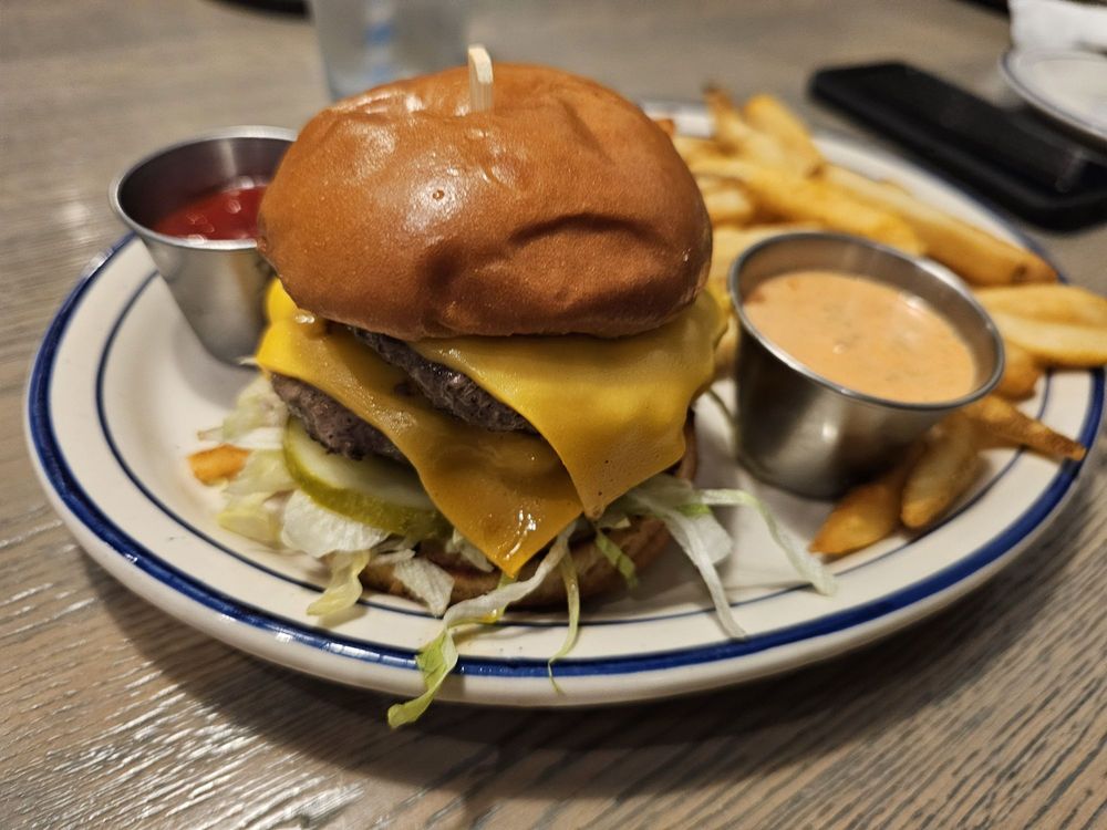 BIG B’S FISH JOINT - Updated December 2024 - 536 Photos & 373 Reviews ...