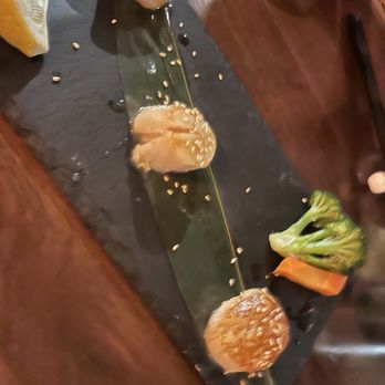 KUJIRA SUSHI & BAR - Updated November 2024 - 291 Photos & 88 Reviews ...