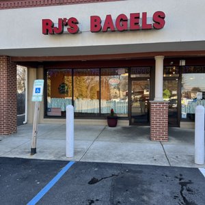 BAGEL TRAIN - Updated July 2024 - 69 Photos & 154 Reviews - 175 S Main ...