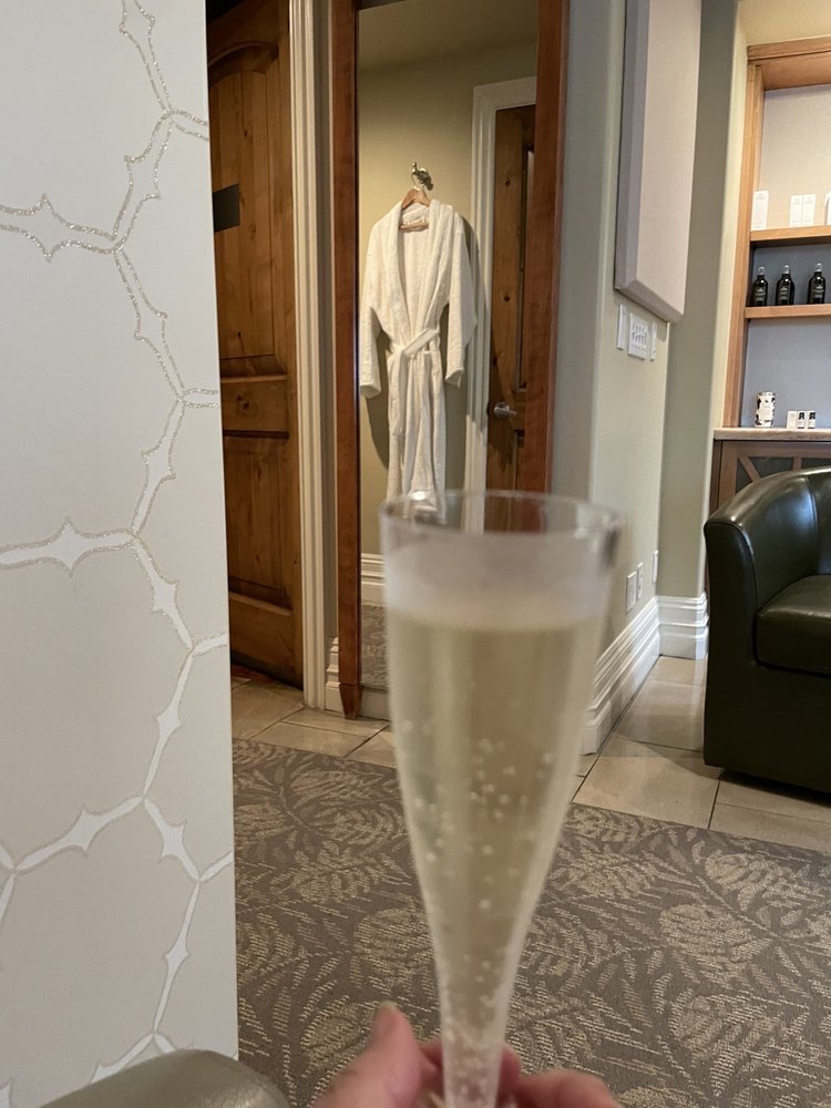 THE SPA AT DOLPHIN BAY - Updated December 2024 - 27 Photos & 48 Reviews ...