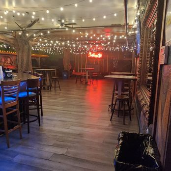 THE HIDEAWAY LOUNGE - Updated January 2025 - 226 Photos & 363 Reviews ...