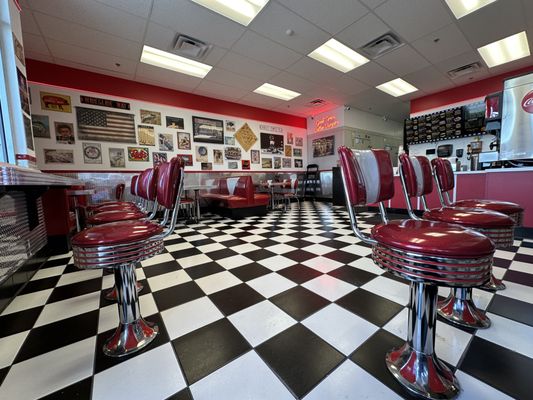 TRIANGLE BURGER - Updated August 2025 - 46 Photos & 15 Reviews - 70 N ...