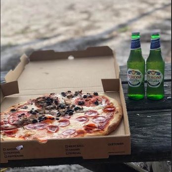 OMA’S PIZZA AND ITALIAN RESTAURANT - Pizza - 201 Gulf Dr, Anna Maria ...