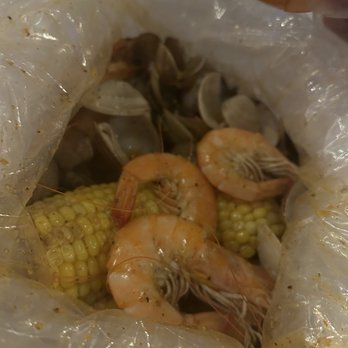 PIER 88 BOILING SEAFOOD & BAR - Updated May 2024 - 853 Photos & 924 ...