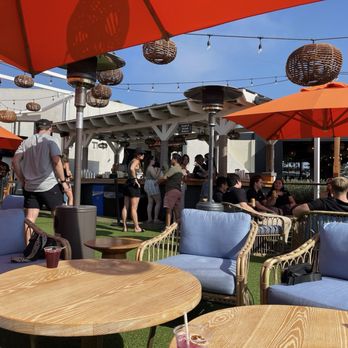 MONARCH OCEAN PUB - Updated January 2025 - 1182 Photos & 766 Reviews ...