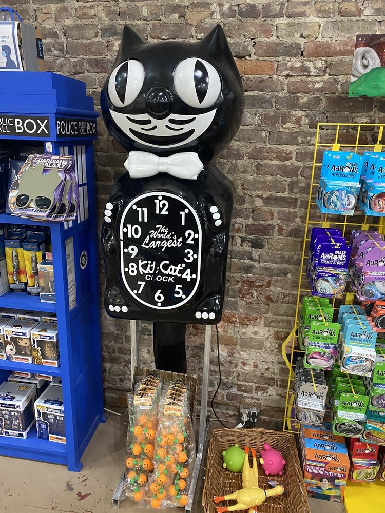 PLAY ON THE STRAND - 47 Photos & 27 Reviews - 2119 Strand St, Galveston ...