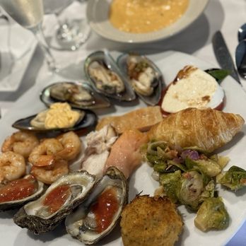 MENDENHALL INN RESTAURANT - Updated December 2025 - 103 Photos & 148 ...