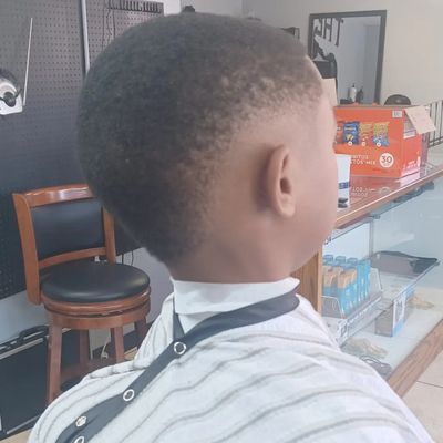 THE FADE CLINIC BARBER SHOP - Updated September 2025 - 33 Photos - 2811 ...