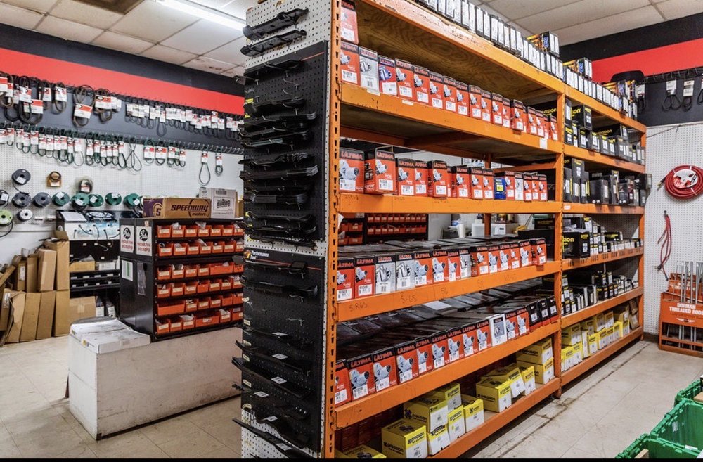 LARSEN AUTO PARTS AND REPAIR - Updated January 2026 - 12 Photos - 926 ...