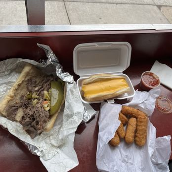 MR. BEEF - Updated June 2024 - 521 Photos & 515 Reviews - 666 N Orleans ...