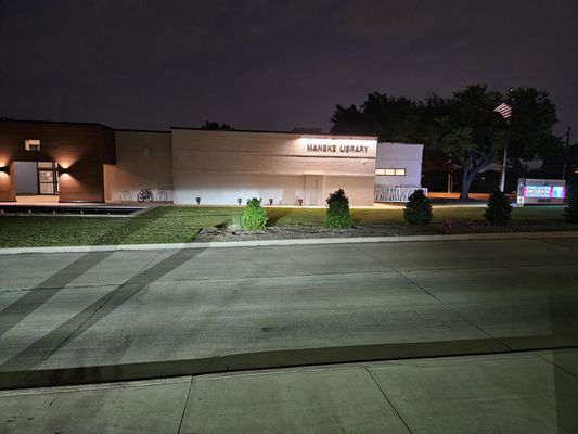 FARMERS BRANCH MANSKE LIBRARY - Updated December 2025 - 23 Photos & 14 ...