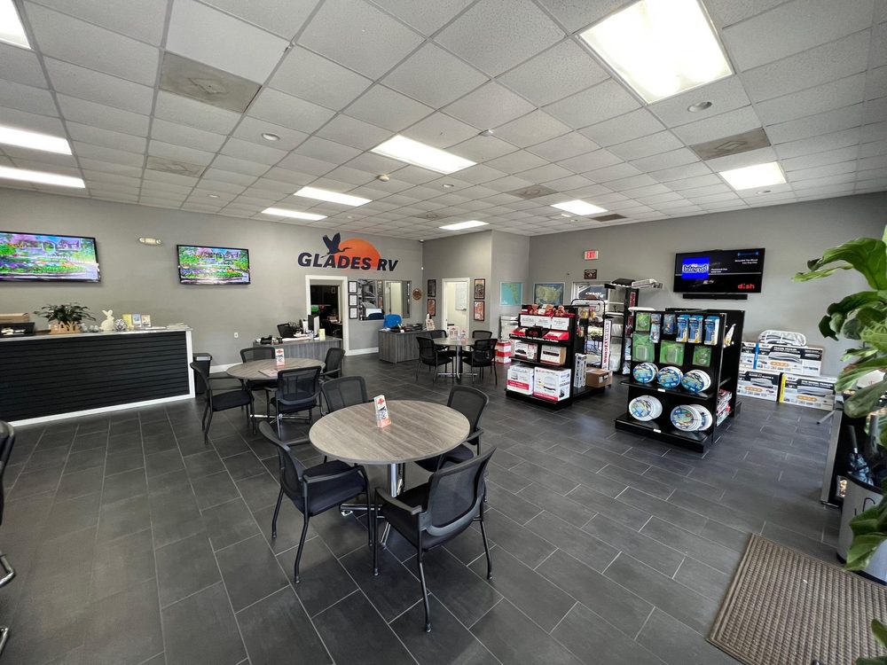 GLADES RV - Updated May 2026 - 9300 Cloverleaf Ct, Fort Myers, Florida ...