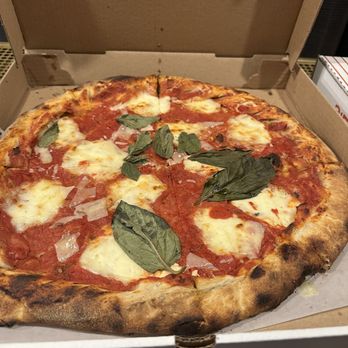 PIZZATA PIZZERIA - Updated October 2025 - 174 Photos & 142 Reviews ...