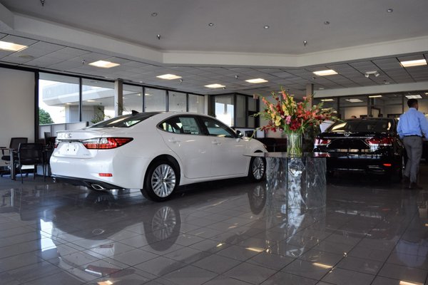 DARCARS LEXUS OF SILVER SPRING - Updated December 2025 - 108 Photos ...
