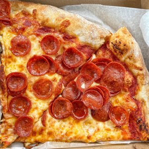 FIORI’S PIZZARIA - 176 Photos & 464 Reviews - 103 Capital Ave ...