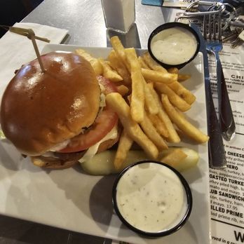 CHEERS BAR & GRILL PUYALLUP - Updated December 2025 - 13 Photos & 28 ...