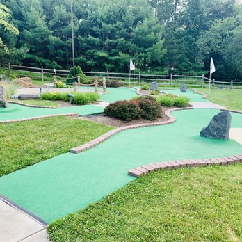 FAIRVIEW LAKE MINI GOLF - Updated October 2025 - 10 Photos - 246 PA-390 ...