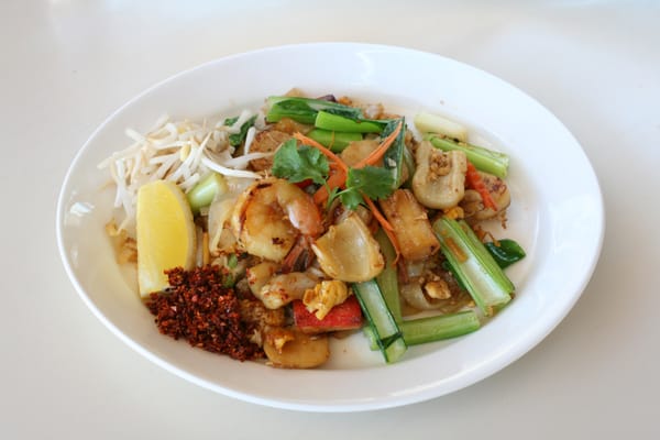 YOD THAI CAFE LUNCH BAR - Updated November 2024 - 328 Bulwer St, Perth ...