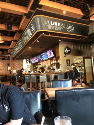 VILLAGE TAPHOUSE - Updated January 2026 - 210 Photos & 143 Reviews ...