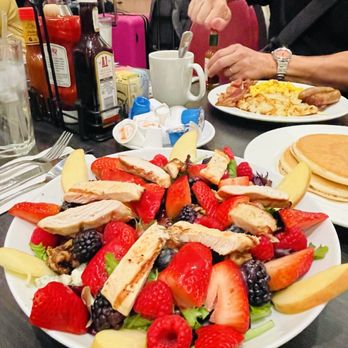 COPPER WHISK CAFE - Updated September 2024 - 510 Photos & 216 Reviews ...