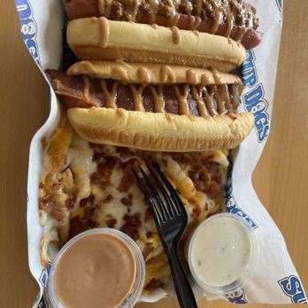 SUP DOGS - Updated August 2025 - 185 Photos & 327 Reviews - 213 E 5th ...