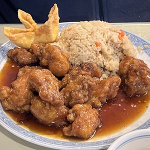 YEN CHING HOUSE - 53 Photos & 67 Reviews - 625 S Main St, Englewood, OH ...
