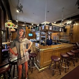 CHEERS - Updated September 2025 - 2884 Photos & 1307 Reviews - 84 ...