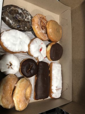 MEL-O-CREAM DONUTS - Updated March 2025 - 10 Photos - 1953 W Monroe St ...
