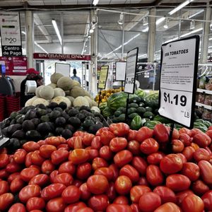 COMPARE FOODS - Updated June 2025 - 43 Photos - 5601 South Blvd ...