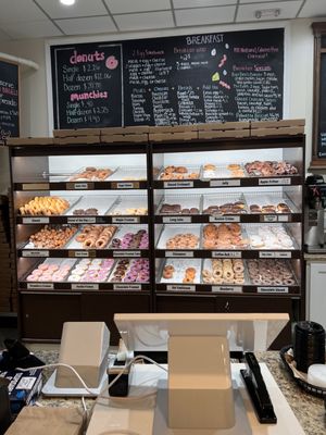 THE DONUT INN - Updated February 2026 - 173 Photos & 214 Reviews - 1427 ...