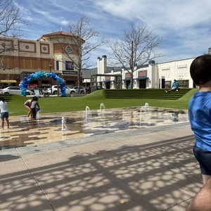 ZONA ROSA - 53 Photos & 73 Reviews - 8640 N Dixson Ave, Kansas City ...