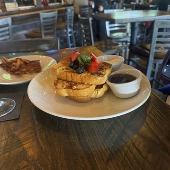 POUR BEHAVIOR - Updated June 2025 - 701 Photos & 626 Reviews - 2211 ...