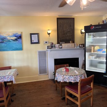 EAST SHORE CAFE - Updated June 2024 - 184 Photos & 181 Reviews - 1506 ...