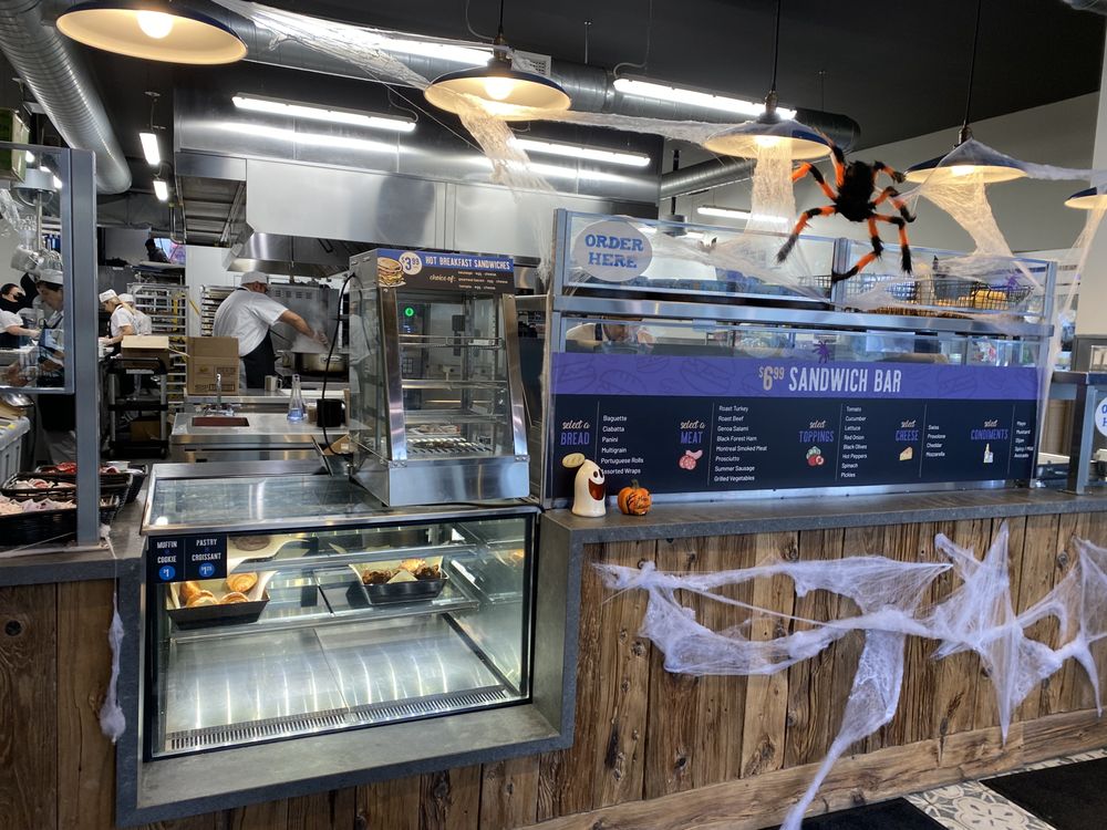 CHEF RIC’S - Updated October 2025 - 28 Photos - 384 Rideau Street ...