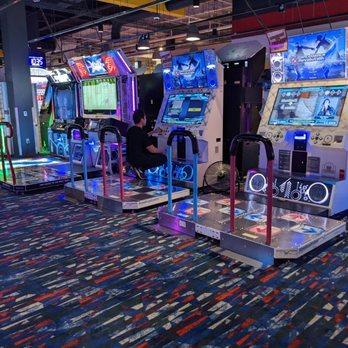 ROUND 1 - Updated July 2024 - 28 Photos & 18 Reviews - Park City Ctr ...