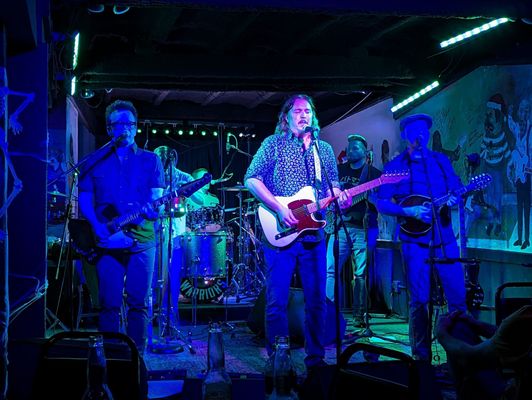 MOONDOGS PUB - Updated January 2025 - 12 Photos & 14 Reviews - 378 ...