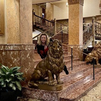 CAFE AT THE PFISTER - Updated November 2024 - 154 Photos & 66 Reviews ...