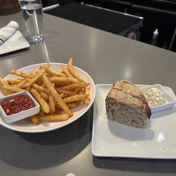 THE KITCHEN TABLE - Updated May 2024 - 537 Photos & 242 Reviews - 530 W ...