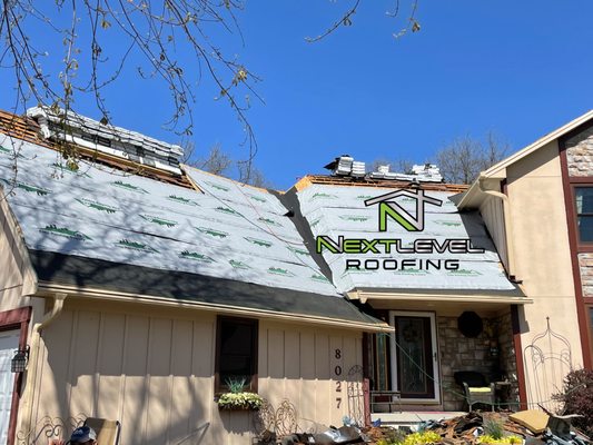 NEXT LEVEL ROOFING - Updated October 2025 - 19 Photos - 4901 W 136th St ...
