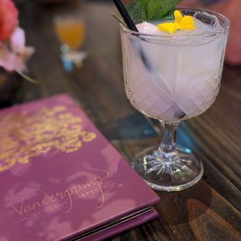 VANDERPUMP COCKTAIL GARDEN - Updated July 2024 - 4268 Photos & 1711 ...