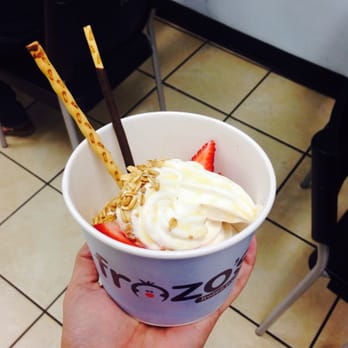 FROZO’S FROZEN YOGURT - 227 Photos & 606 Reviews - 1000 Lafayette St ...